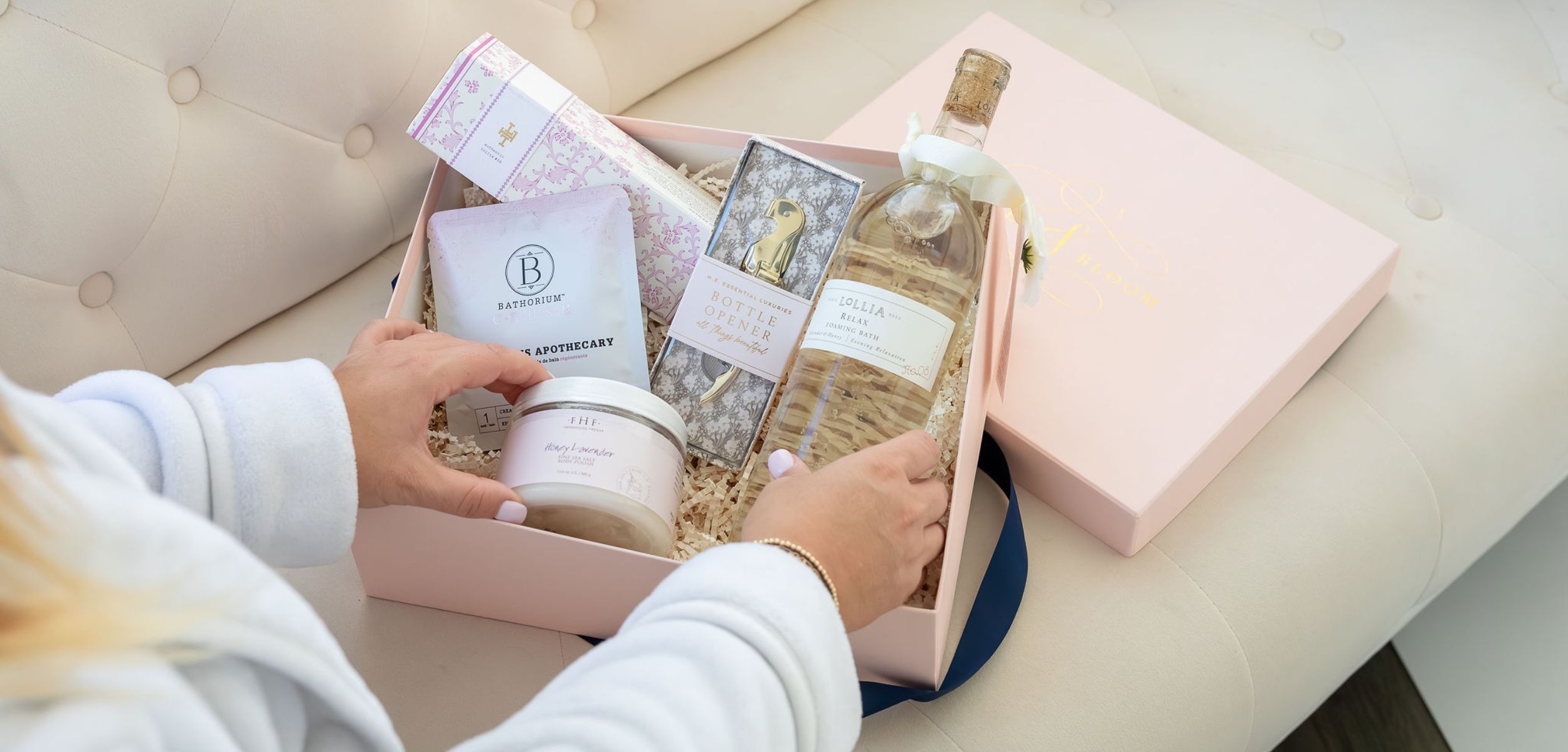 Luxury Curated & Custom Gift Boxes For Women | Luxe & Bloom